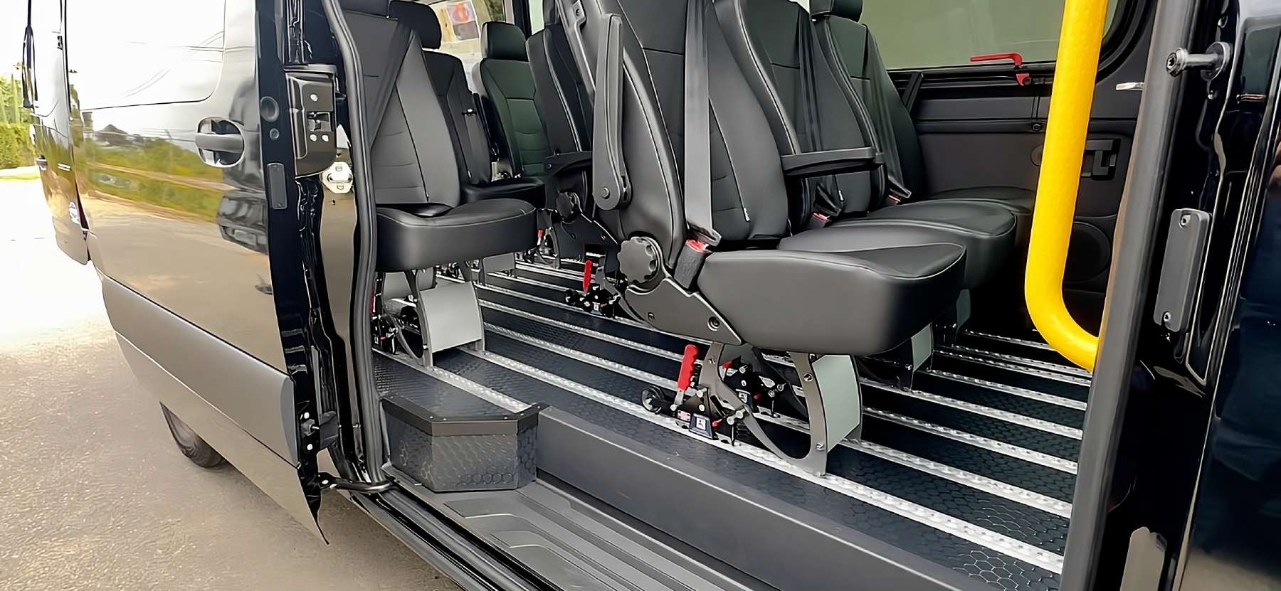 Smartfloor Seating System for Vans | Expert Installation at American ...